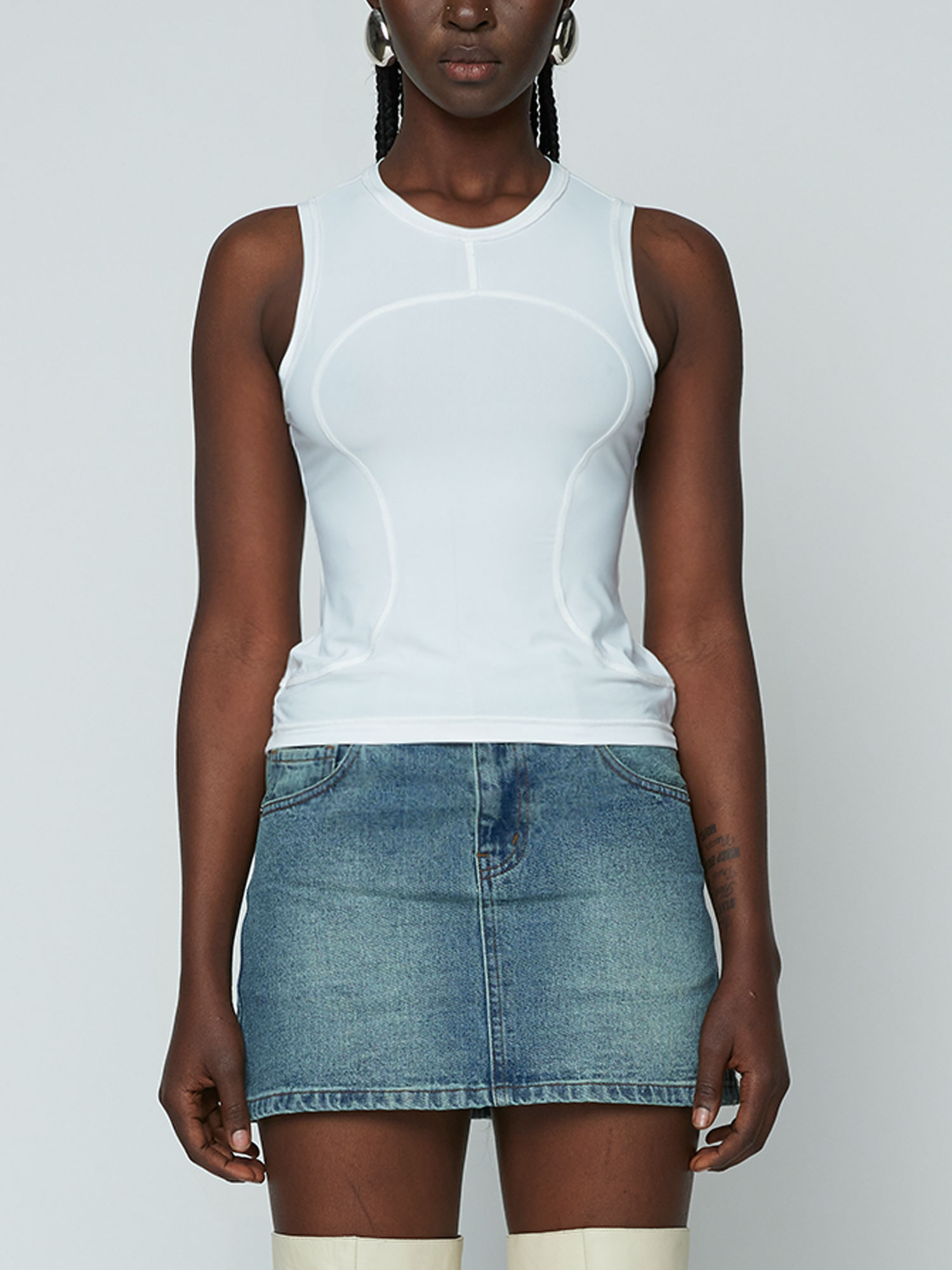 Diesel Tank White – Wynn Hamlyn