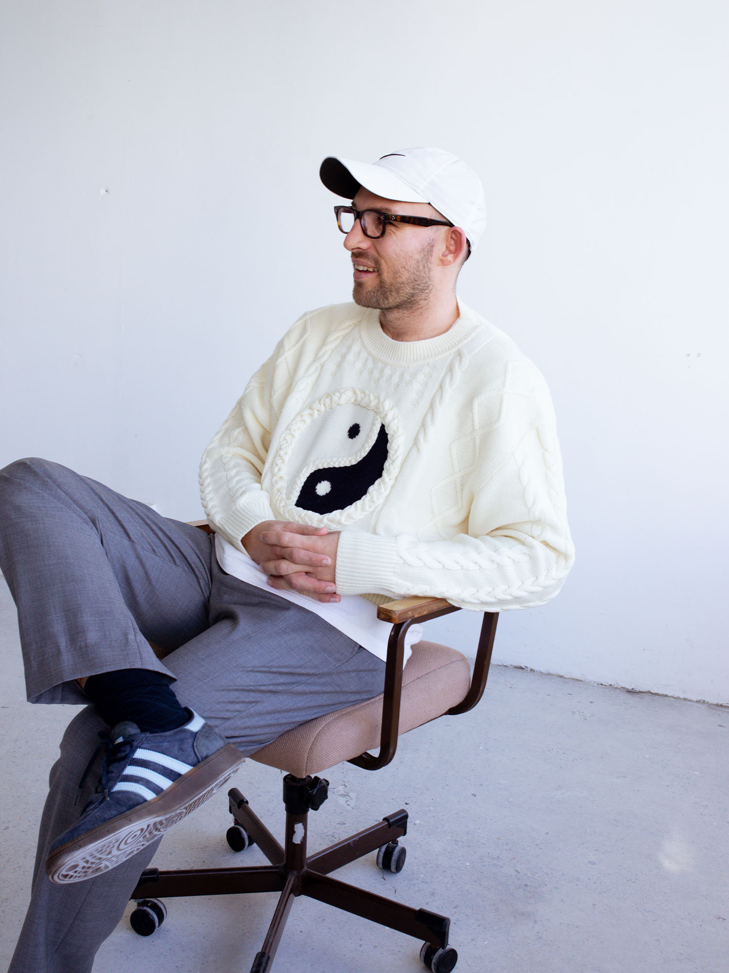 Yin Yang Sweater Bone – Wynn Hamlyn